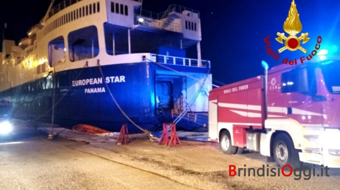 Incendio a bordo di una nave, fiamme nella sala macchine - Brindisi Oggi, news Brindisi notizie ...